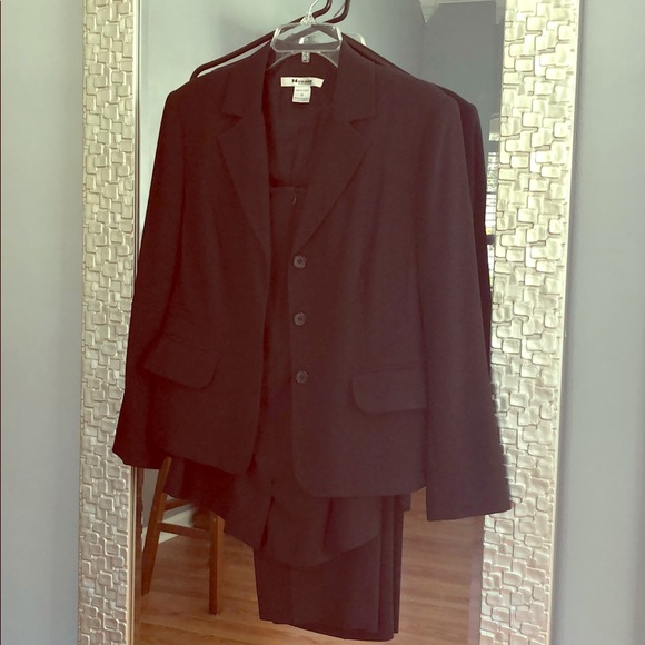 Peter Nygard | Other | Nygard Collection 3 Piece Brown Suit | Poshmark